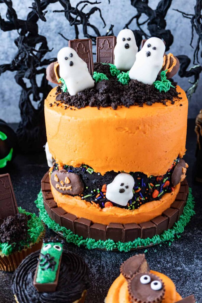 36 Best Halloween Cake Ideas