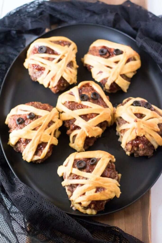 32 Easy Halloween Appetizer Ideas - Mica Restaurant