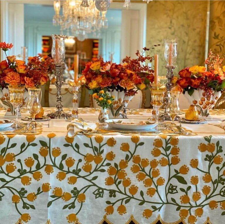 33 Easy Fall Table Setting Ideas - Mica Restaurant