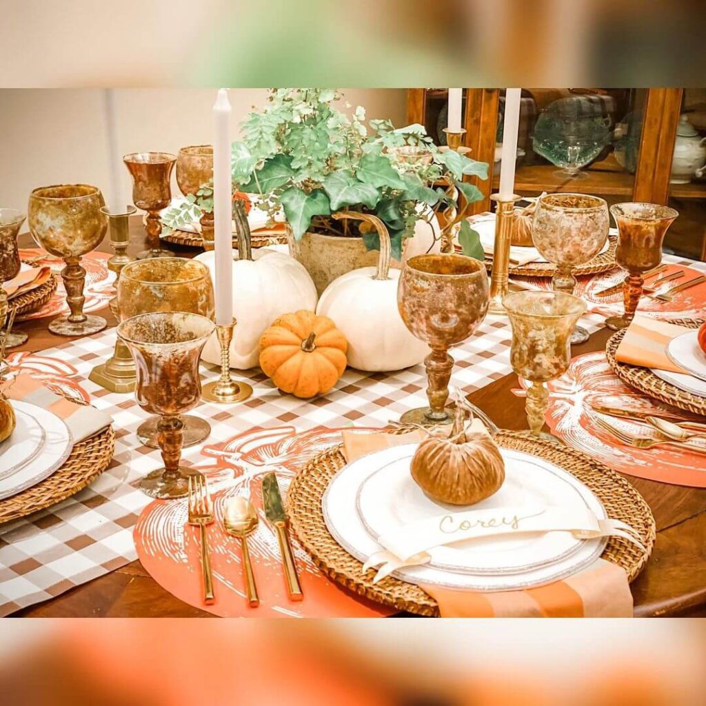 33 Easy Fall Table Setting Ideas - Mica Restaurant