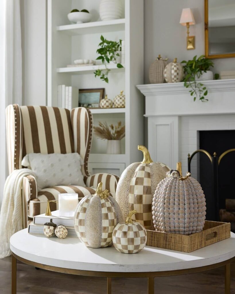 35 Easy Fall Home Decor Ideas - Mica Restaurant