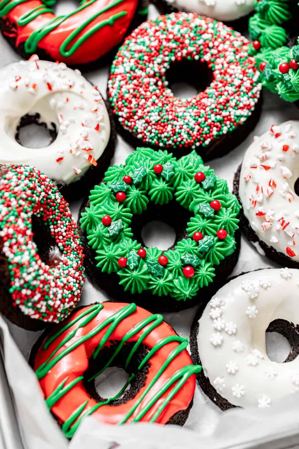 33 Best Christmas Donut Ideas