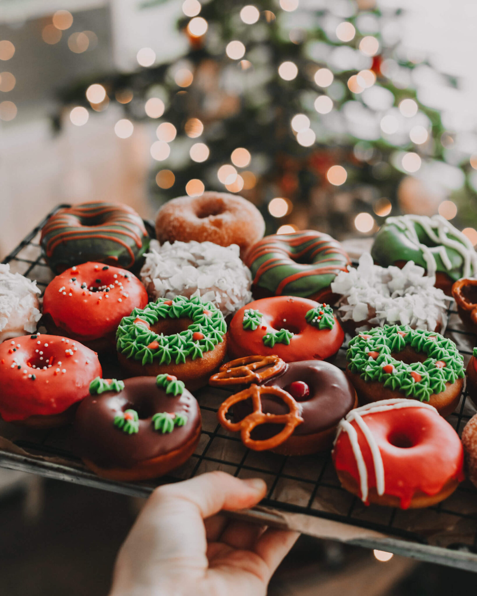 33 Best Christmas Donut Ideas