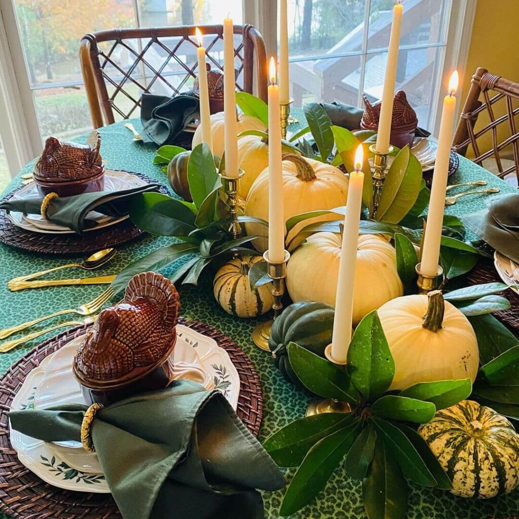 32 Easy Thanksgiving Table Setting Ideas - Mica Restaurant