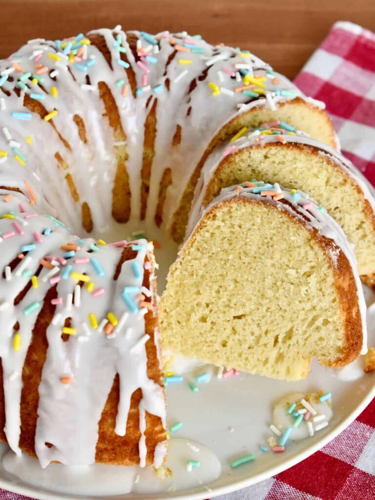 35 Best Easter Cake Ideas