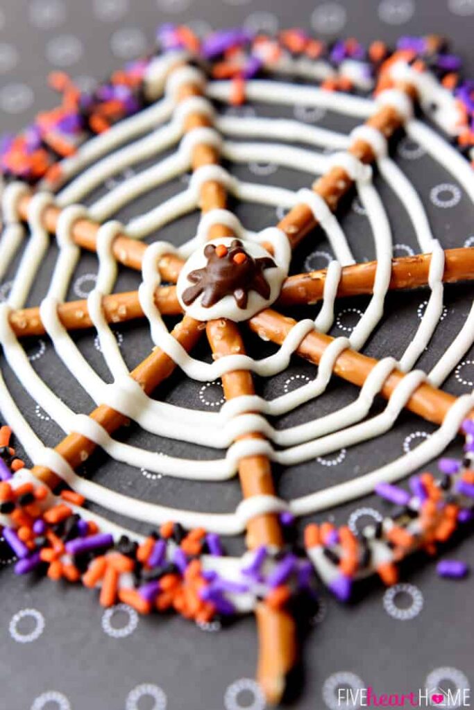 33 Best Halloween Pretzel Ideas